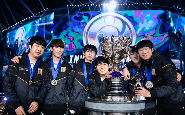 LOL: iG and Baolan reconnect! The principal personally came forward. Netizen: Baolan has a face ...