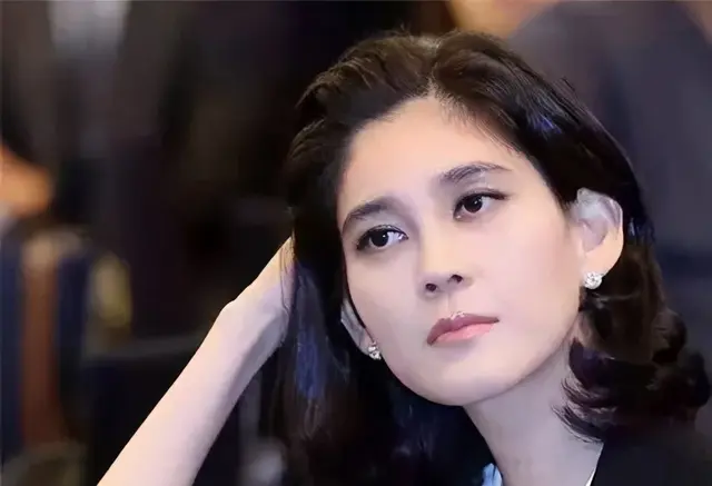 The ups and downs of the Samsung Princess: Married to a bodyguard ...