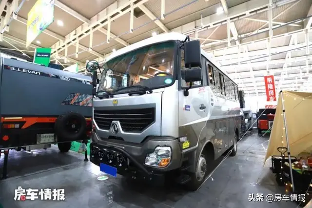 The first Dongfeng four-wheel drive off-road motorhome! Equipped with 4 ...
