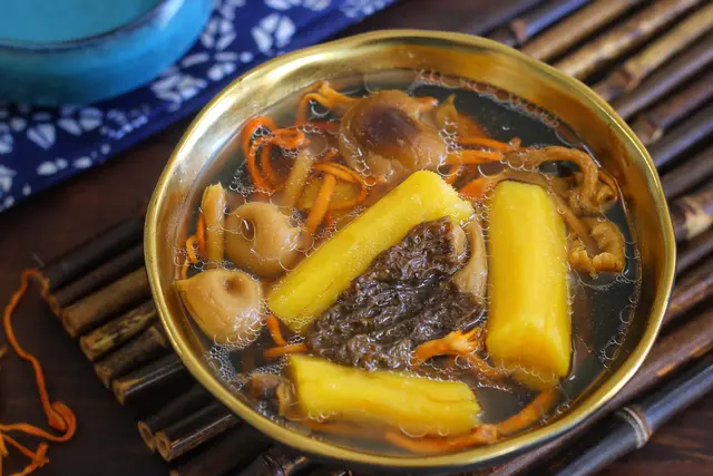 This is the correct way to make Lao Huo Liang soup, it tastes good and ...