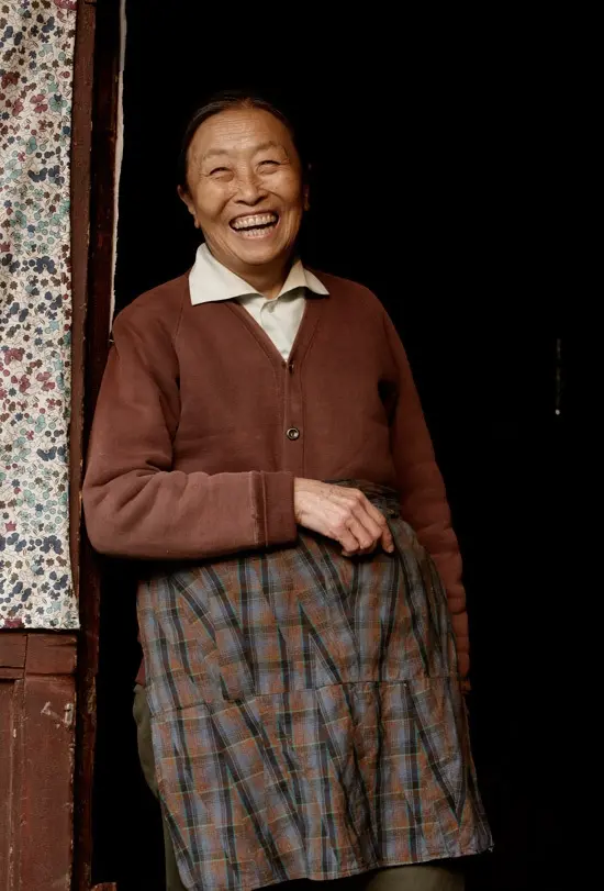 "Chou Niang" turned out to be a school girl when she was young. She ...