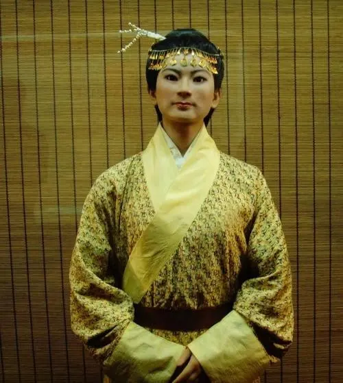 Why did the unearthed female corpse of a thousand years in the Han tomb ...