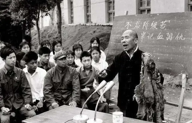 In a small village in Henan, there was a farmer named Li Chengfu who ...