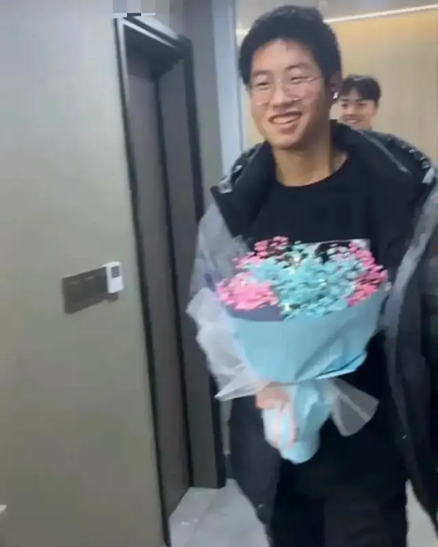 Sun Zhuo's debut, what do you think? - entertainment| DayDayNews