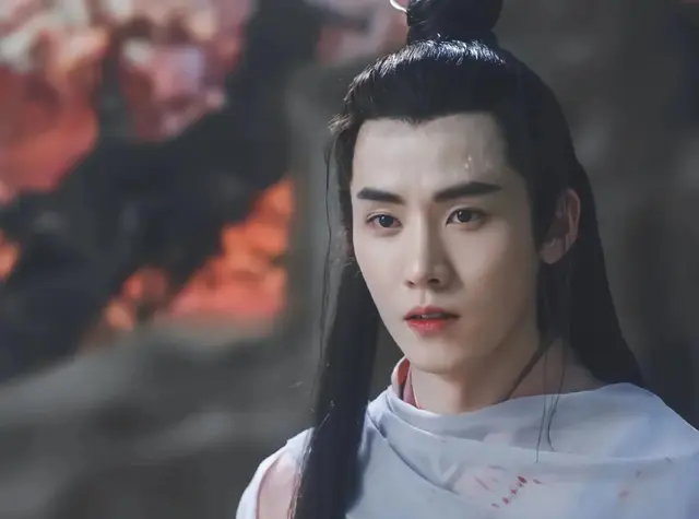 26-year-old Ren Hao is one of the members of R1SE. He is also a very ...