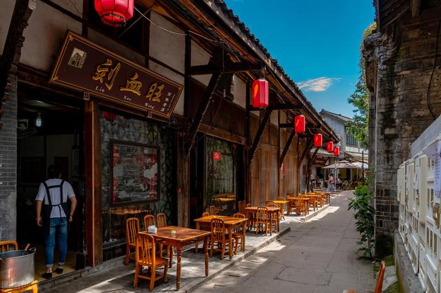 Dalian Japanese Street is making a comeback! The big man behind has ...