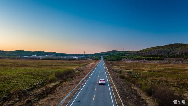 从最北到最南 奔腾SENIA R9成功完成极限挑战 - 液压汇